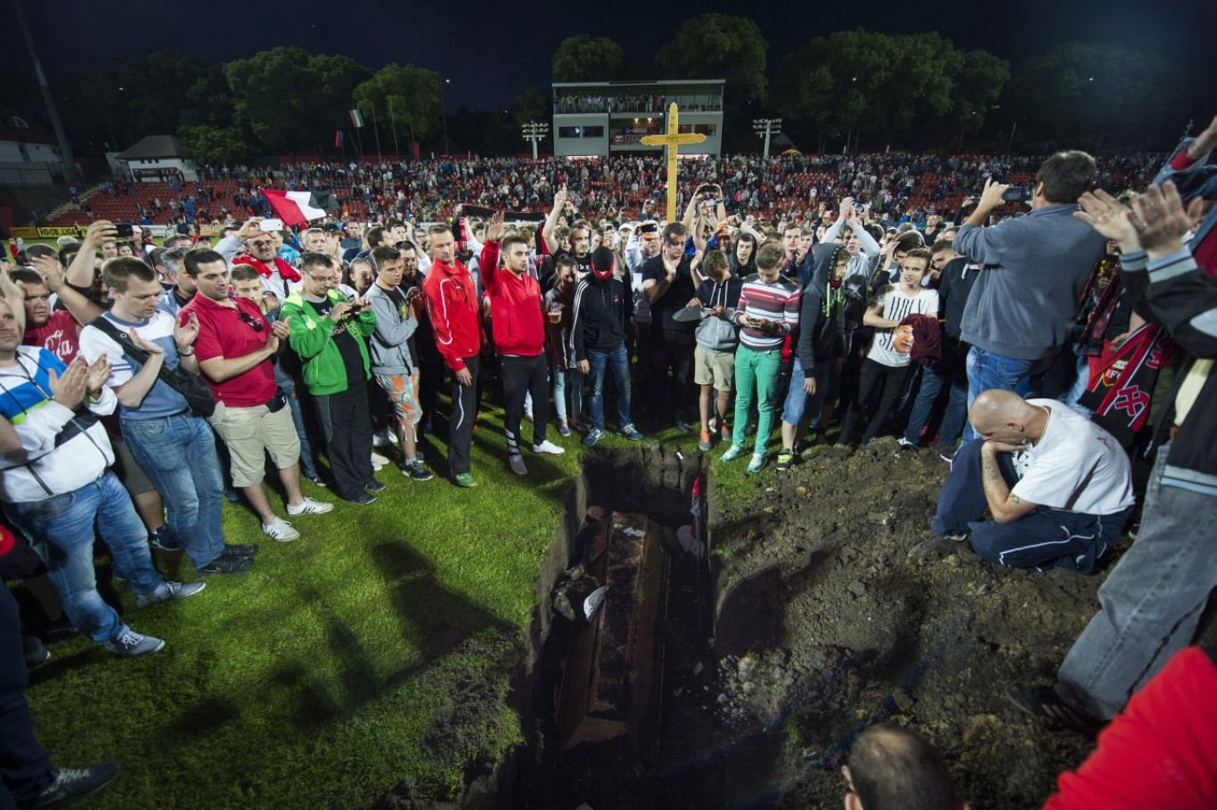 Mészáros Lőrinc fontos embere Orbán kedvenc lapjában tisztelettel egy ...