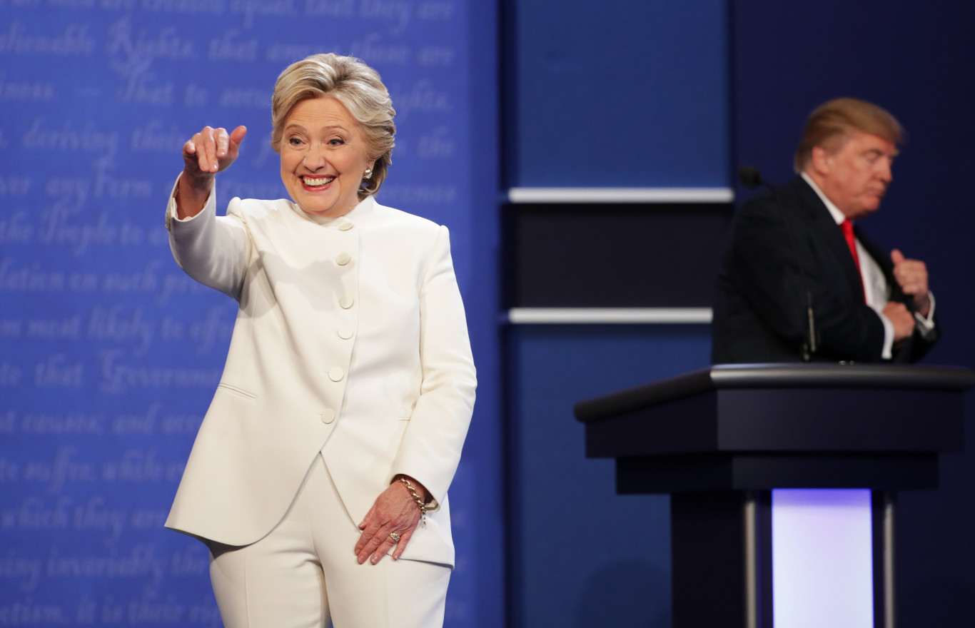 Nem javasol vádemelést az FBI Clinton email-botrányában