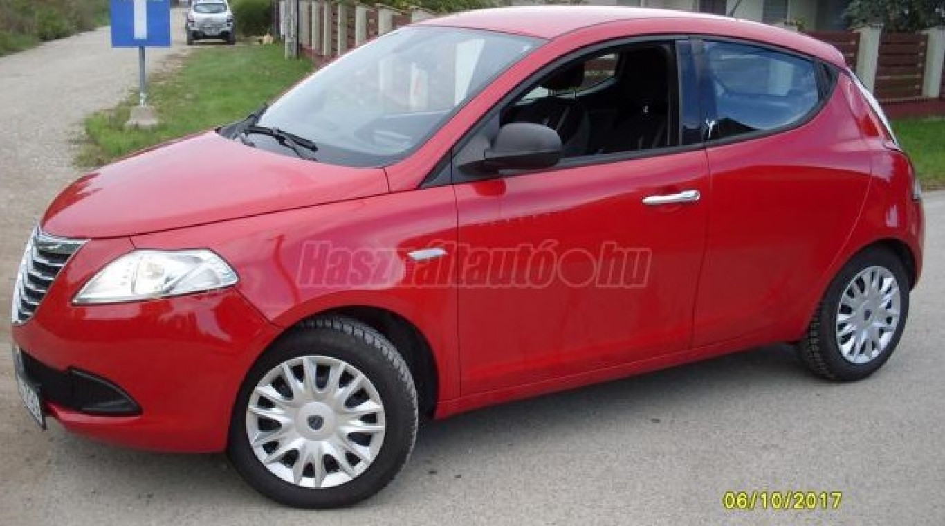 lancia ypsilon