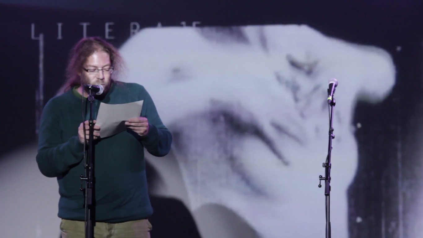 Varró Dániel bravúros verset írt „ész és fasz” örök vitájáról