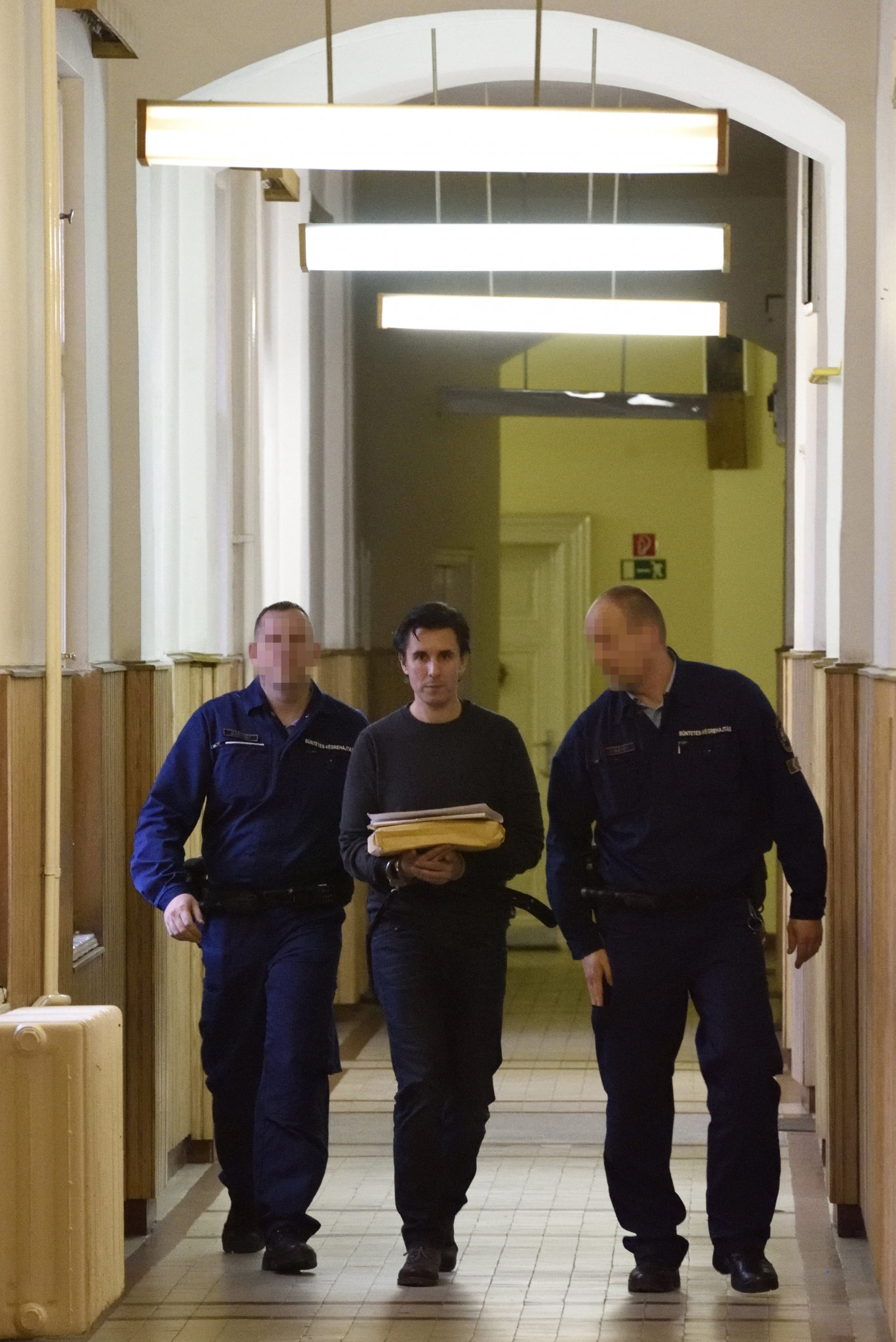 Felfüggesztette Czeglédy Csaba mentelmi jogát az NVB
