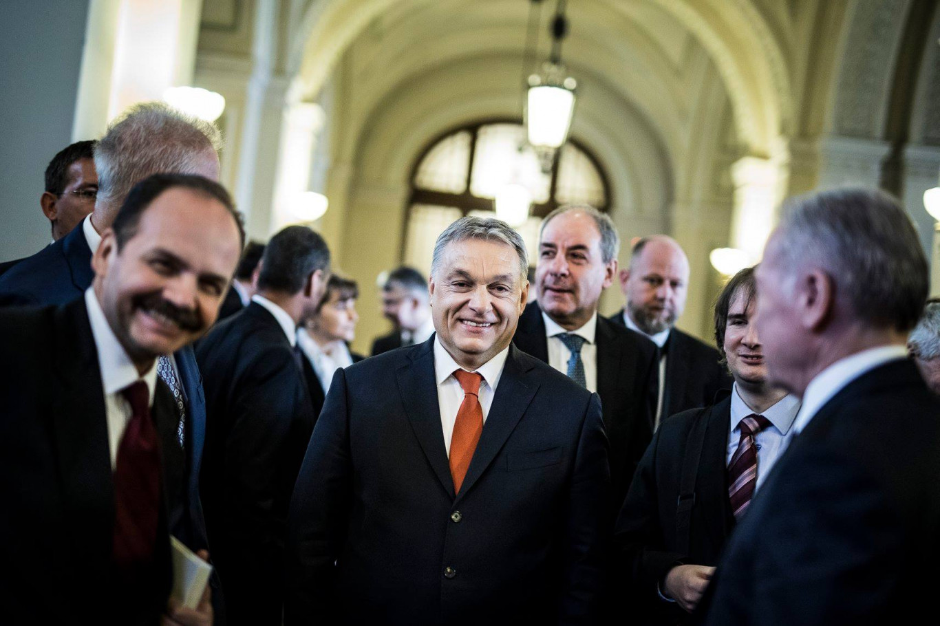 Akár 40 (!) párt szerepelhet majd a szavazólapon