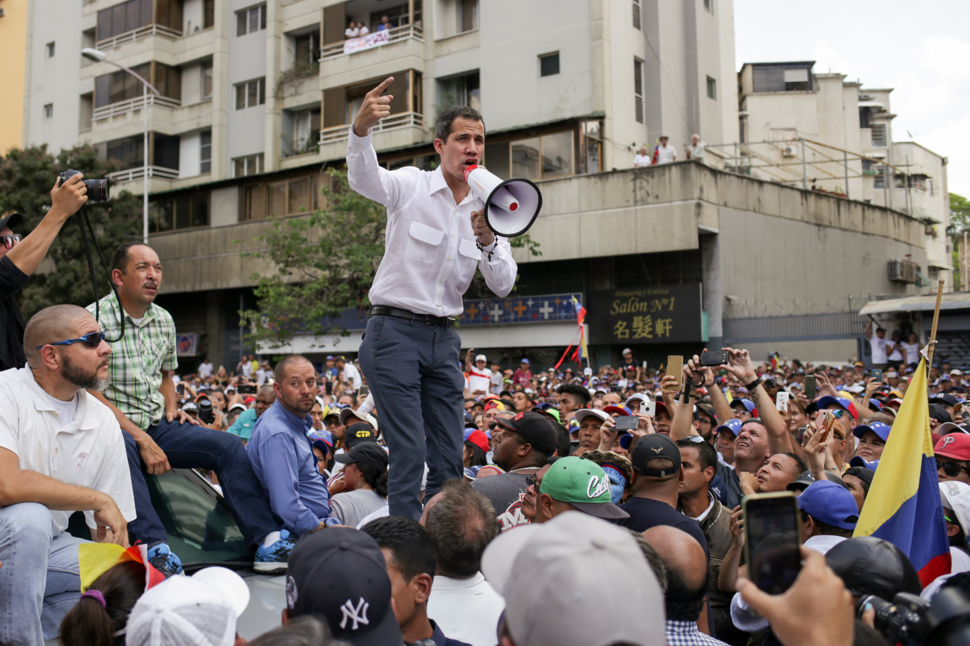 Juan Guaidó Venezuela történelmének legnagyobb tüntetését szervezi ...