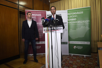 Jakab Pétert jelöli frakcióvezetőnek a Jobbik elnöksége