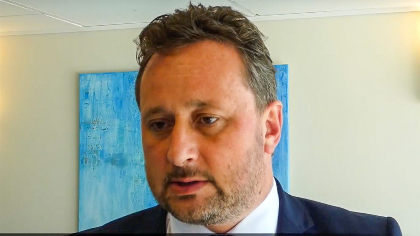 Visszavonja a Vasvári Csabával szemben indított fegyelmi eljárást a ...