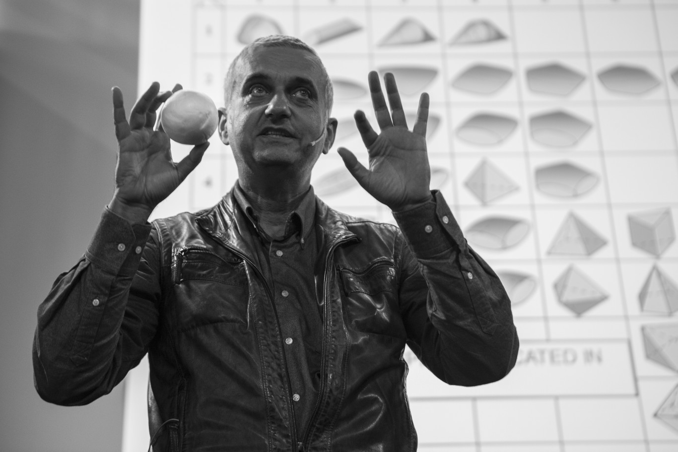 Domokos Gábor: Együtt élek a gömböccel, annak összes előnyével és ...