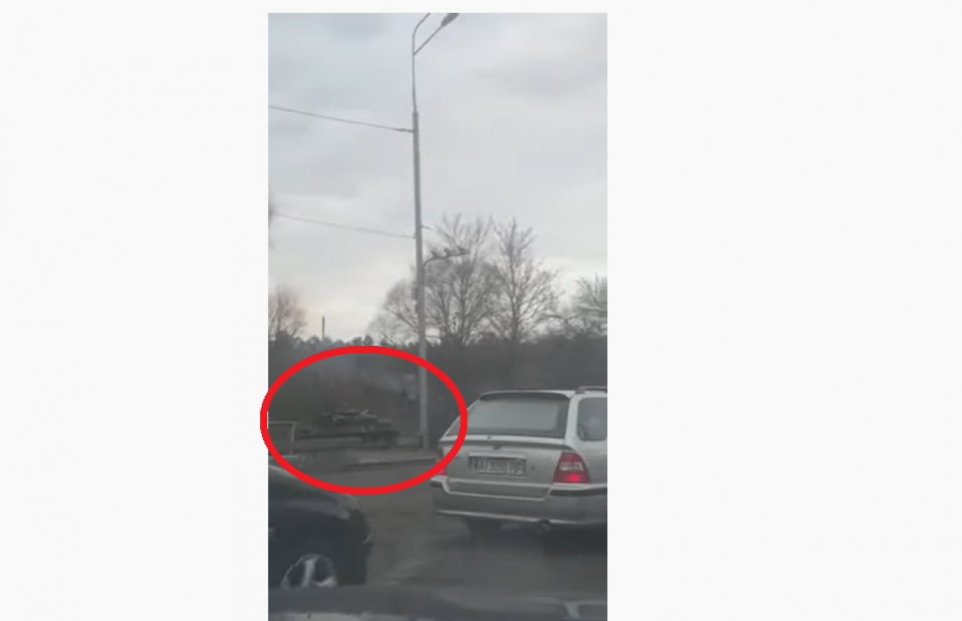 Menekülés Kijevből 2.: “Az emberek gyalog táskákkal sétálnak az ...