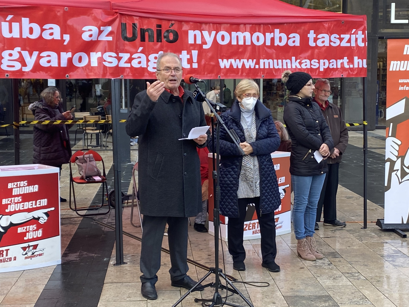 Robotok, ruszkik, kommunisták