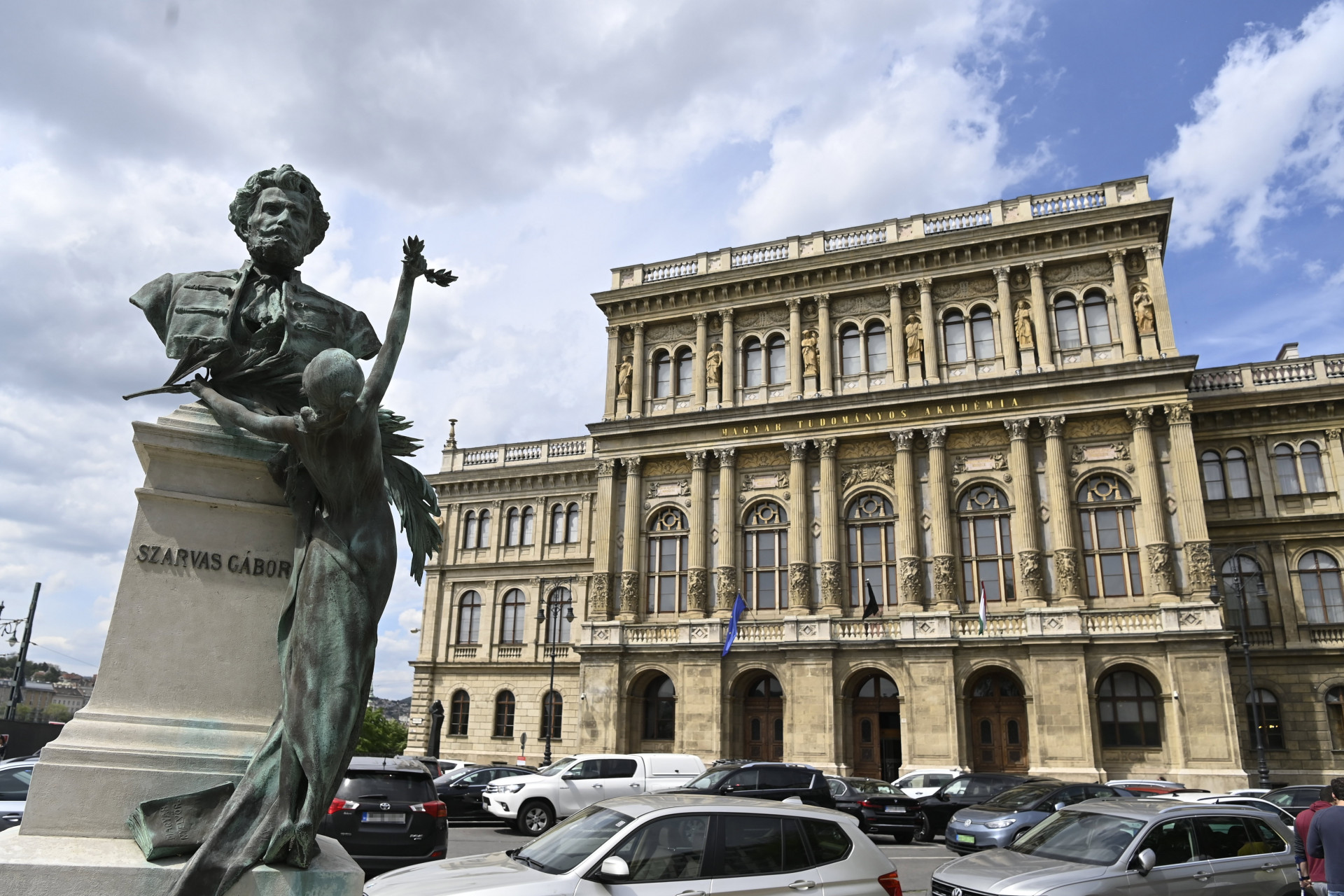 Magyar Péter beszédet mond az Akadémia közgyűlésén, miután Orbán hat ...
