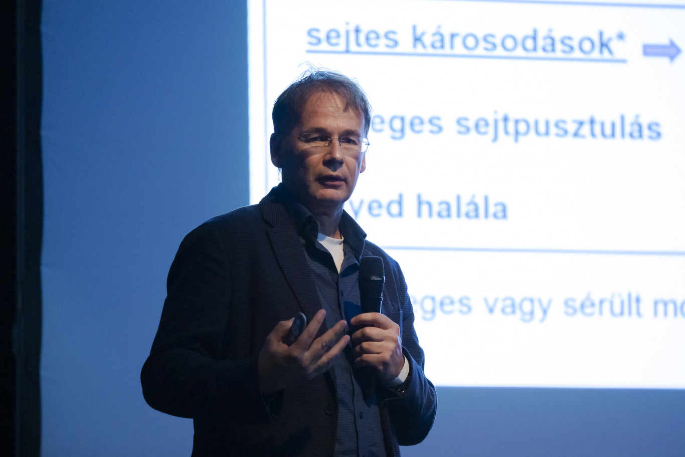 Vellai Tibor: A rák 4-5 éven belül gyógyítható, az öregedés folyamata pedig jelentősen ...