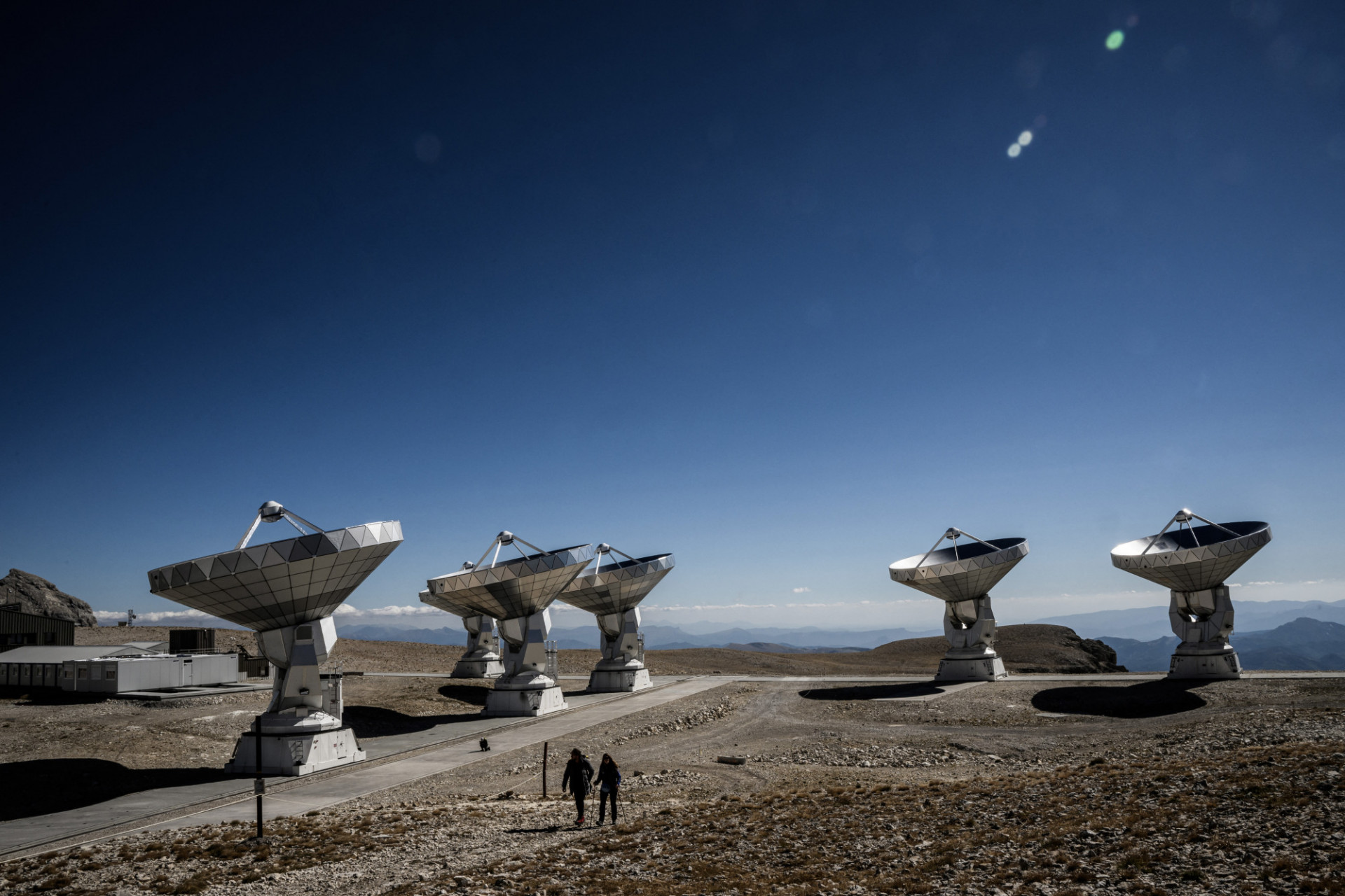 A 12 milliárd fényévnyire észlelt szerves molekulák átírhatják a ...