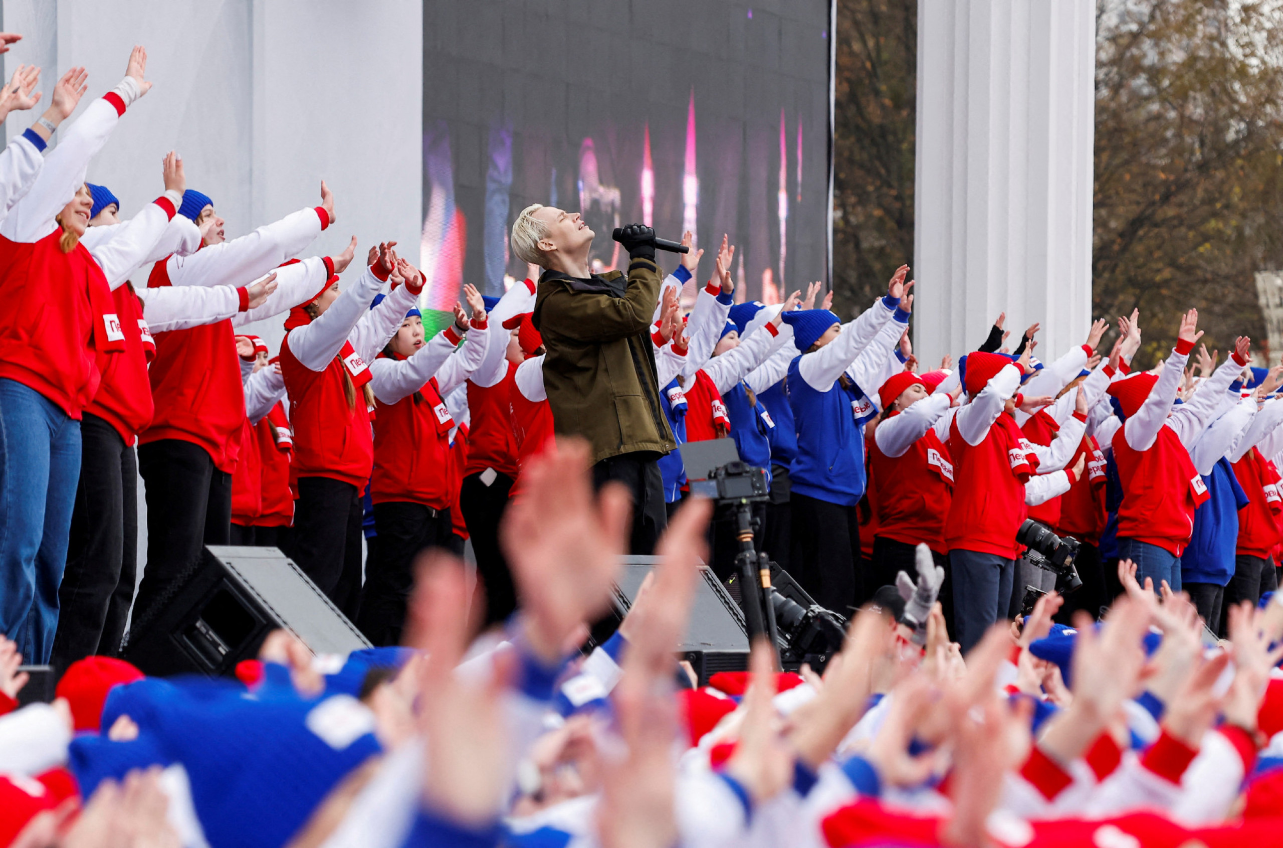 Kim Dzsongun előtt lépett fel a legnépszerűbb orosz énekes