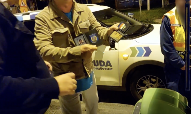 Megszüntették a nyomozást Delhusa Gjon rendőrigazolványa ügyében